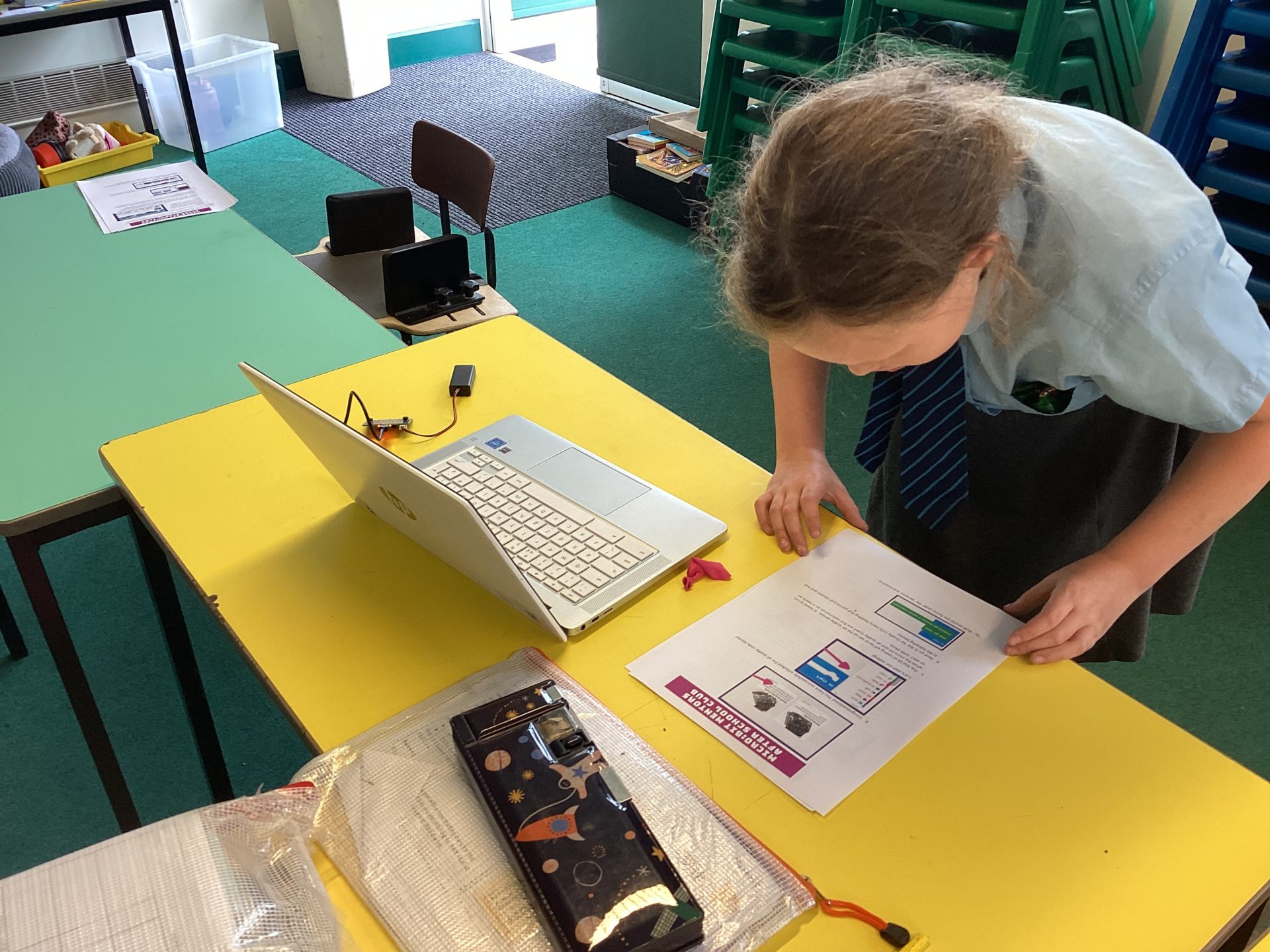 Y4 and 5 Girls Tec Club - Threemilestone Primary School