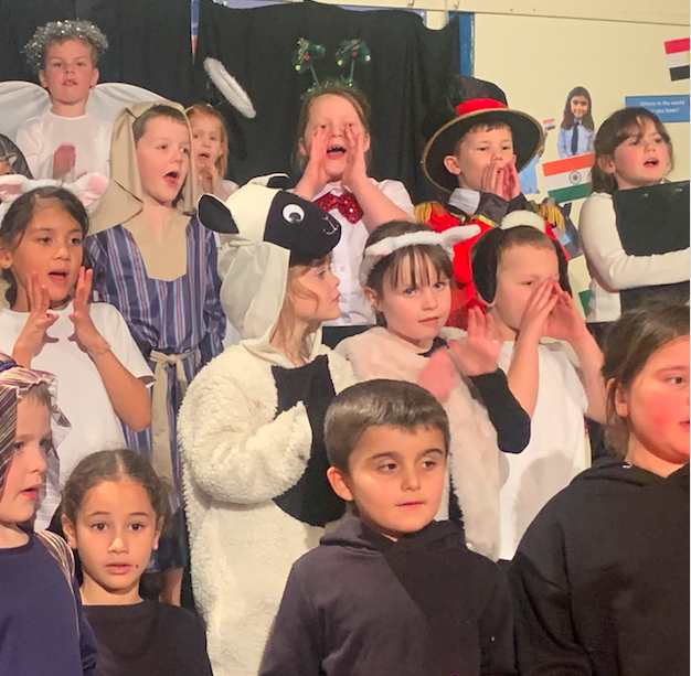 Year 2 Nativity! - Threemilestone Primary School